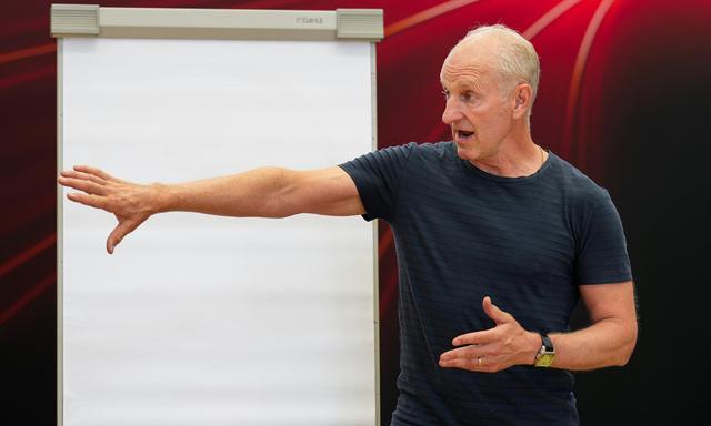 VEU-Ikone und Ex-NHL-Coach Ralph Krueger ist Austrias neuer ... VEU-Ikone und Ex-NHL-Coach Ralph Krueger ist Austrias neuer ...